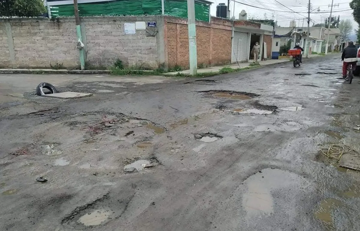 Vecinos tapan baches en Tulancingo | La Jornada Hidalgo