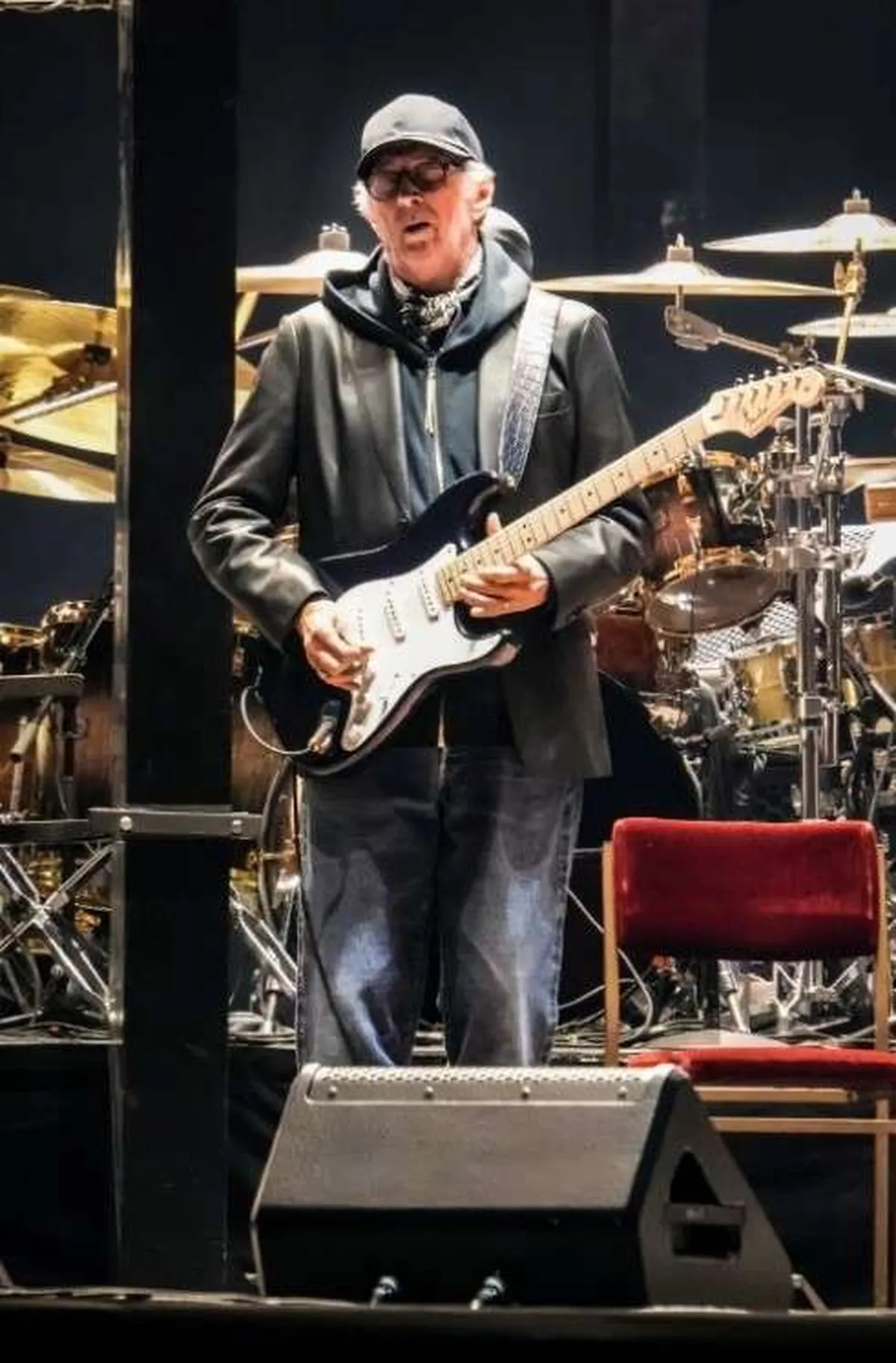 Eric Clapton dejó flotando su alma, el blues, en el Estadio GNP Seguros ...