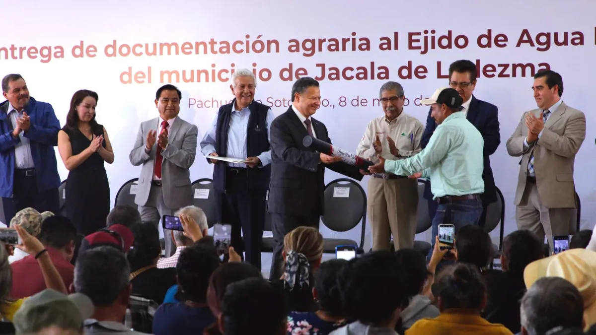 Después de 57 años, gobierno entrega documentación agraria a Ejido de ...